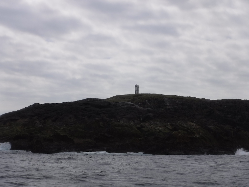 A single Hebridian lighthouse – uklighthousetour