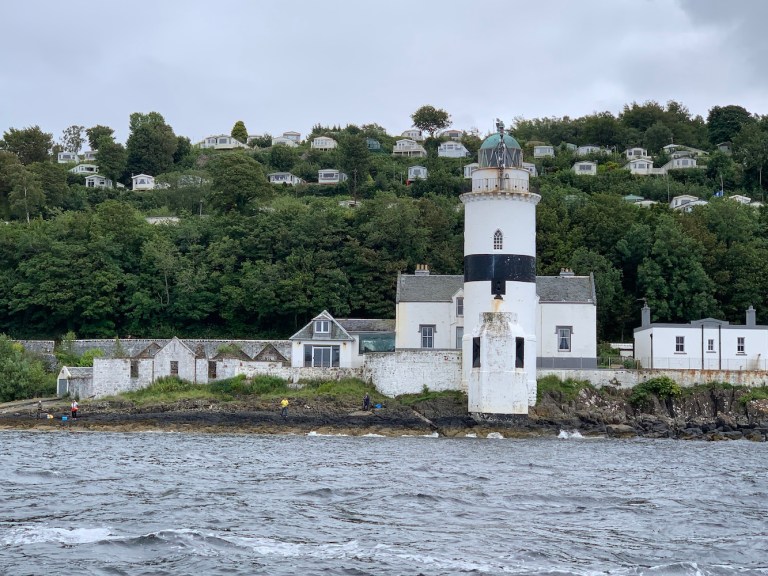 A spin up Loch Long – uklighthousetour