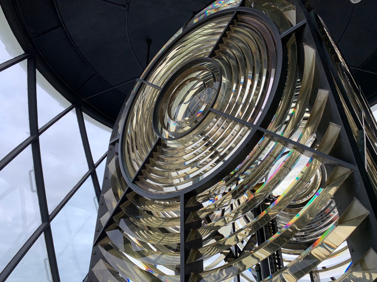 Taking a closer look at the Cornish lights – uklighthousetour